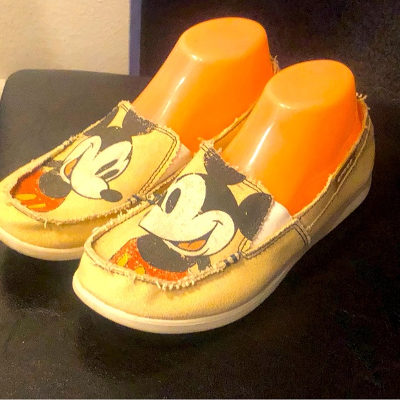 CROCS | Shoes | Crocs Disney Mickey Mouse Womens Tan Canvas Slip On ...